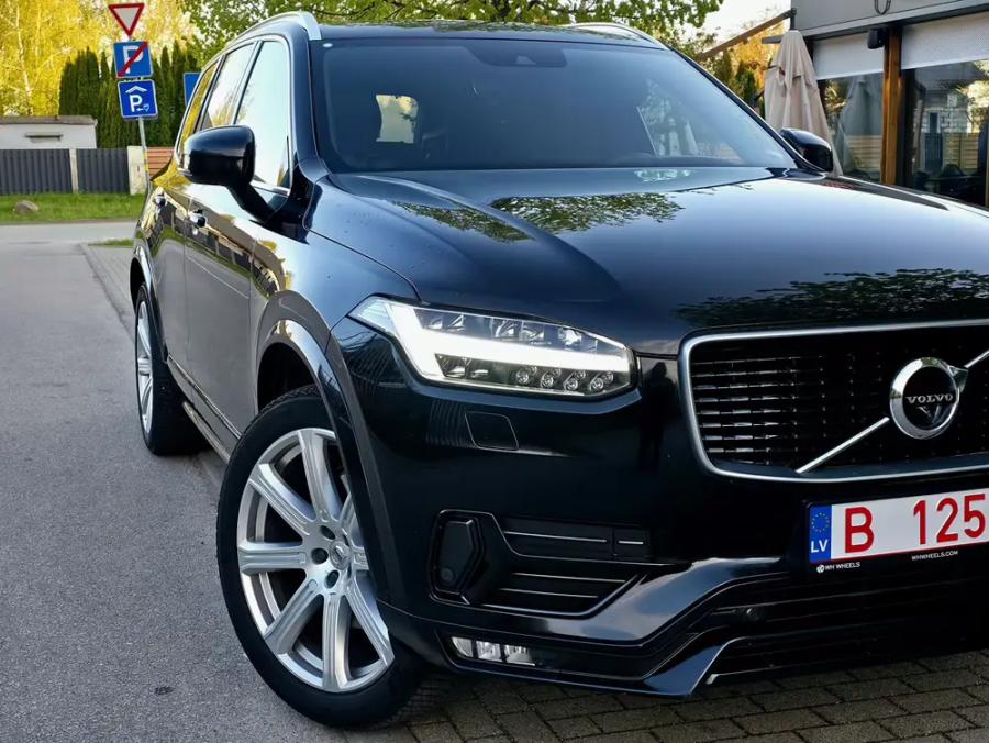 Black Volvo XC90 2018 in Riga, with an engine capacity of 2.00 L and mileage of 252 thousand km for 21900 €, photo 35 on AUTOMOTO.COM.LV