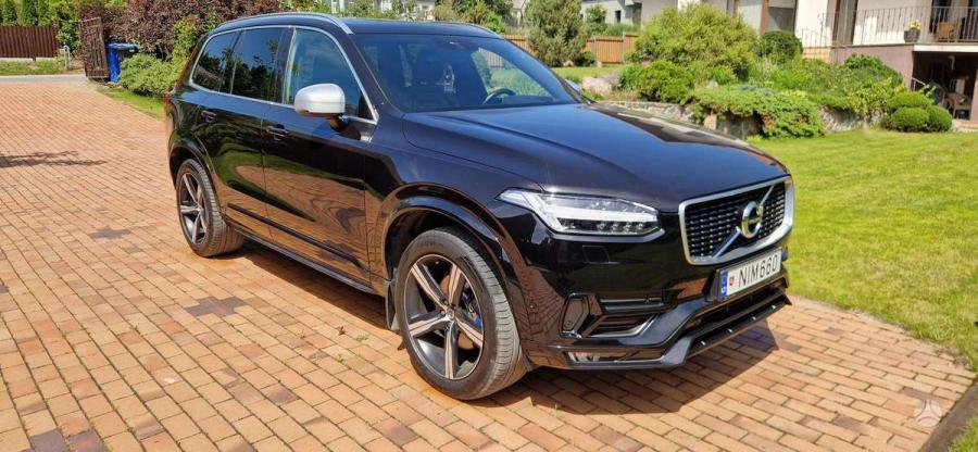 Melns Volvo XC90 2018 Anykščiai, ar dzinēja tilpumu 1.97 L un nobraukumu 200 tūkst. km par 24999 €, foto 1 vietnē AUTOMOTO.COM.LV
