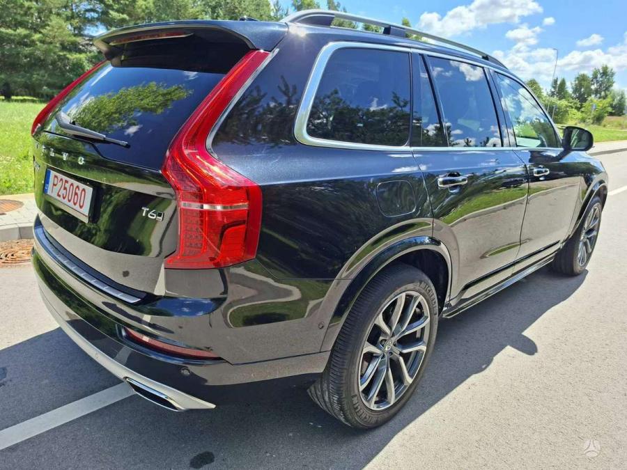 Black Volvo XC90 2018 in Klaipeda, with an engine capacity of 1.97 L and mileage of 131 thousand km for 23900 €, photo 14 on AUTOMOTO.COM.LV