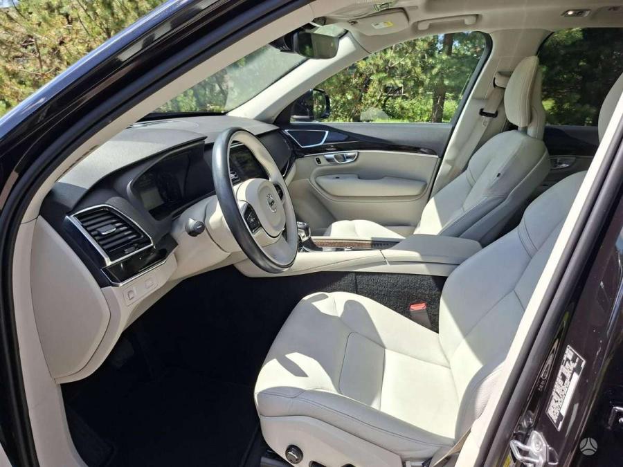 Black Volvo XC90 2018 in Klaipeda, with an engine capacity of 1.97 L and mileage of 131 thousand km for 23900 €, photo 24 on AUTOMOTO.COM.LV