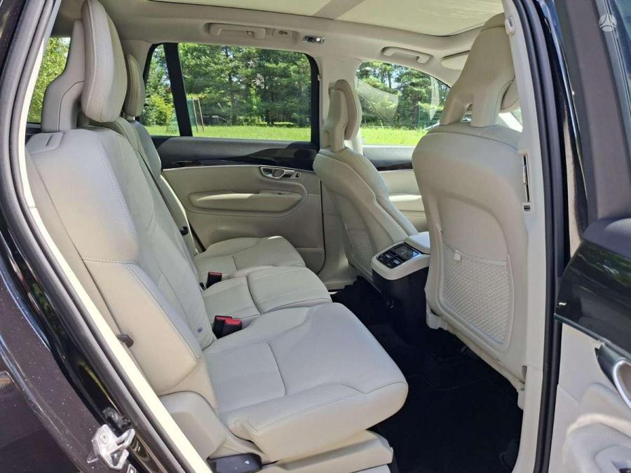 Black Volvo XC90 2018 in Klaipeda, with an engine capacity of 1.97 L and mileage of 131 thousand km for 23900 €, photo 27 on AUTOMOTO.COM.LV
