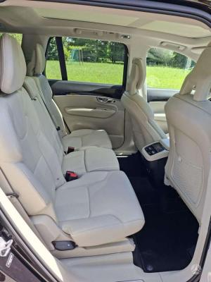 Black Volvo XC90 2018 in Klaipeda, with an engine capacity of 1.97 L and mileage of 131 thousand km for 23900 €, photo 28 on AUTOMOTO.COM.LV