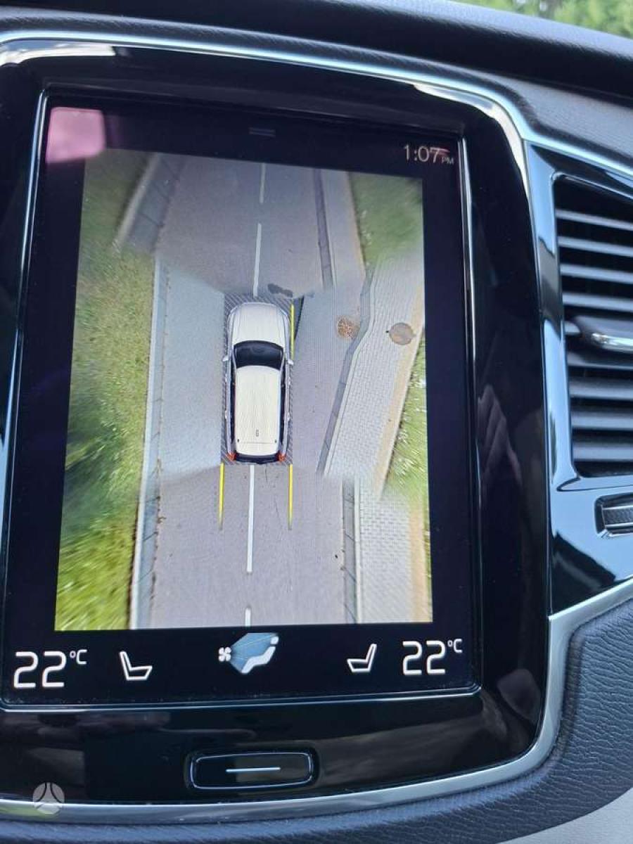 Black Volvo XC90 2018 in Klaipeda, with an engine capacity of 1.97 L and mileage of 131 thousand km for 23900 €, photo 37 on AUTOMOTO.COM.LV