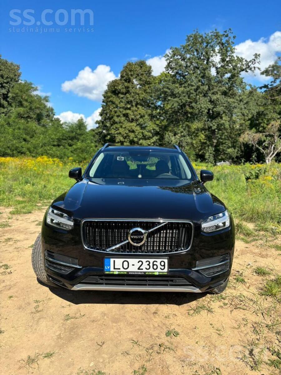 Black Volvo XC90 2018 in Riga, with an engine capacity of 2.00 L and mileage of 109 thousand km for 27500 €, photo 3 on AUTOMOTO.COM.LV