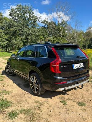 Black Volvo XC90 2018 in Riga, with an engine capacity of 2.00 L and mileage of 109 thousand km for 27500 €, photo 6 on AUTOMOTO.COM.LV