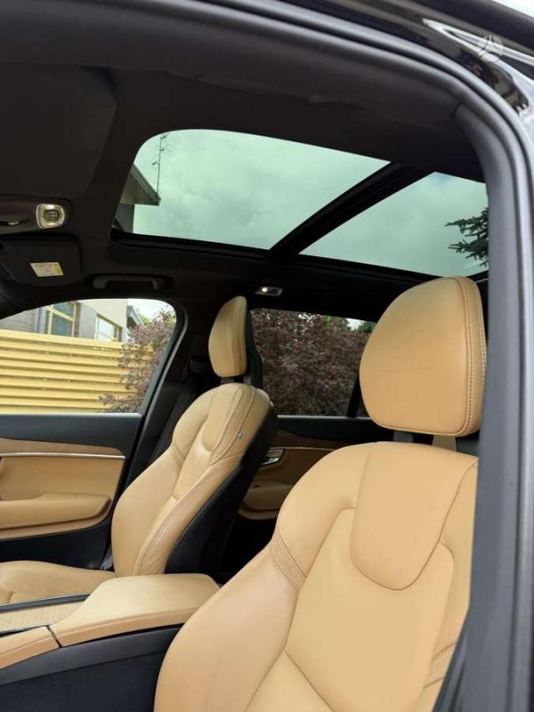 Melns Volvo XC90 2018 Klaipėda, ar dzinēja tilpumu 1.97 L un nobraukumu 184 tūkst. km par 23900 €, foto 7 vietnē AUTOMOTO.COM.LV