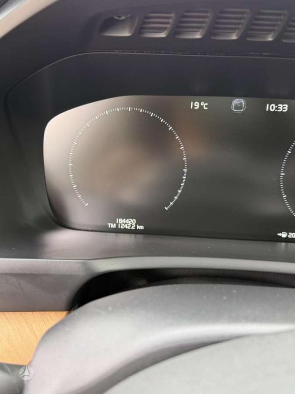 Melns Volvo XC90 2018 Klaipėda, ar dzinēja tilpumu 1.97 L un nobraukumu 184 tūkst. km par 23900 €, foto 8 vietnē AUTOMOTO.COM.LV