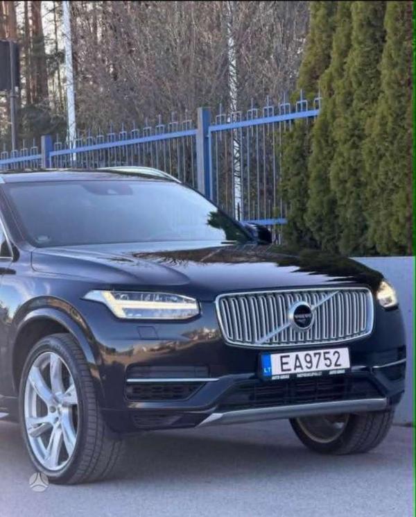Black Volvo XC90 2018 in Marijampole, with an engine capacity of 1.97 L and mileage of 264 thousand km for 32500 €, photo 3 on AUTOMOTO.COM.LV