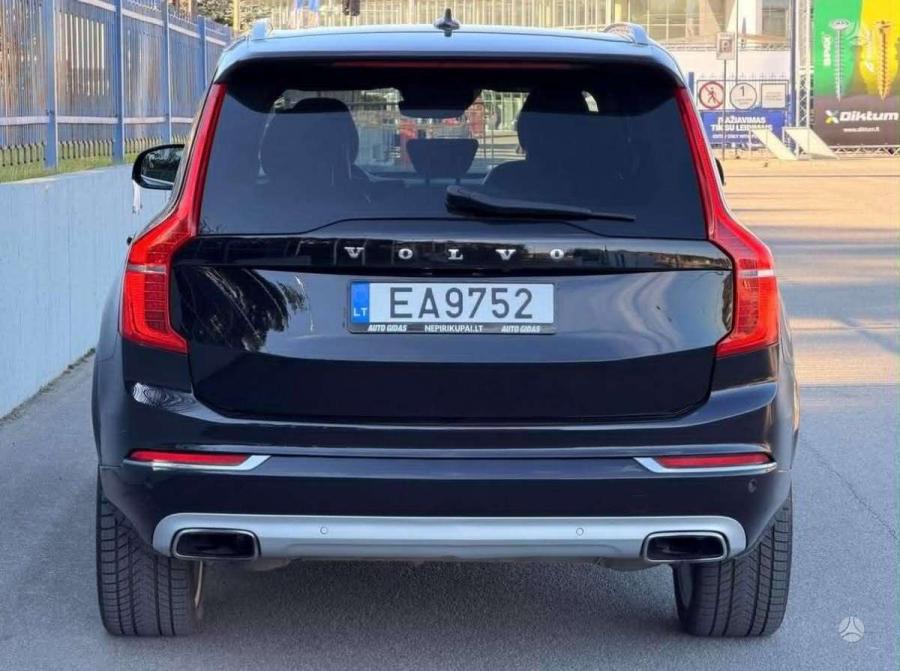 Black Volvo XC90 2018 in Marijampole, with an engine capacity of 1.97 L and mileage of 264 thousand km for 32500 €, photo 6 on AUTOMOTO.COM.LV
