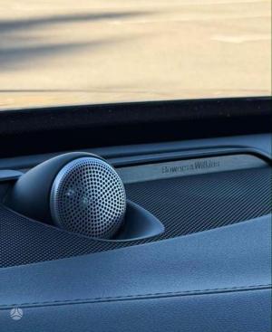 Black Volvo XC90 2018 in Marijampole, with an engine capacity of 1.97 L and mileage of 264 thousand km for 32500 €, photo 18 on AUTOMOTO.COM.LV