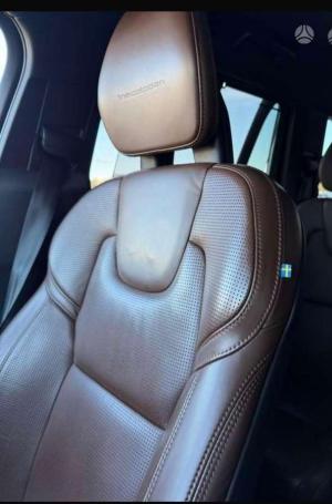 Black Volvo XC90 2018 in Marijampole, with an engine capacity of 1.97 L and mileage of 264 thousand km for 32500 €, photo 19 on AUTOMOTO.COM.LV