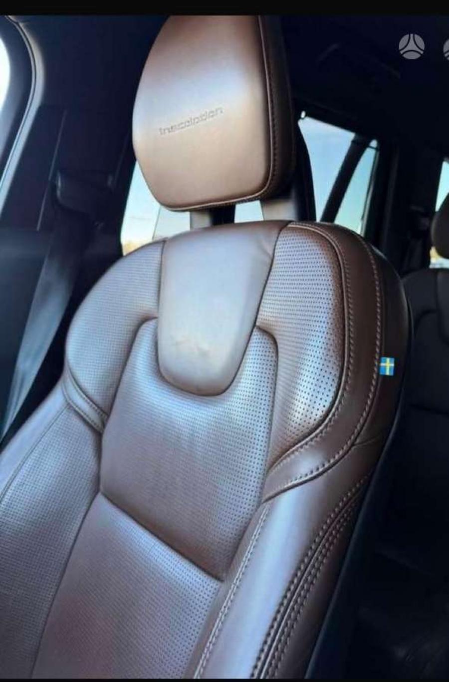 Black Volvo XC90 2018 in Marijampole, with an engine capacity of 1.97 L and mileage of 264 thousand km for 32500 €, photo 19 on AUTOMOTO.COM.LV