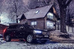 Black Volvo XC90 2018 in Riga, with an engine capacity of 2.00 L and mileage of 166 thousand km for 28000 €, photo 4 on AUTOMOTO.COM.LV