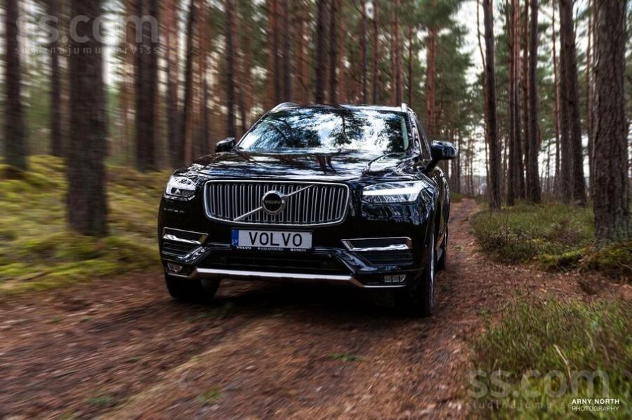 Black Volvo XC90 2018 in Riga, with an engine capacity of 2.00 L and mileage of 166 thousand km for 28000 €, photo 6 on AUTOMOTO.COM.LV