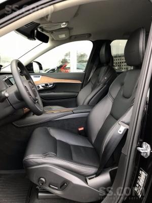 Black Volvo XC90 2018 in Riga, with an engine capacity of 2.00 L and mileage of 166 thousand km for 28000 €, photo 17 on AUTOMOTO.COM.LV