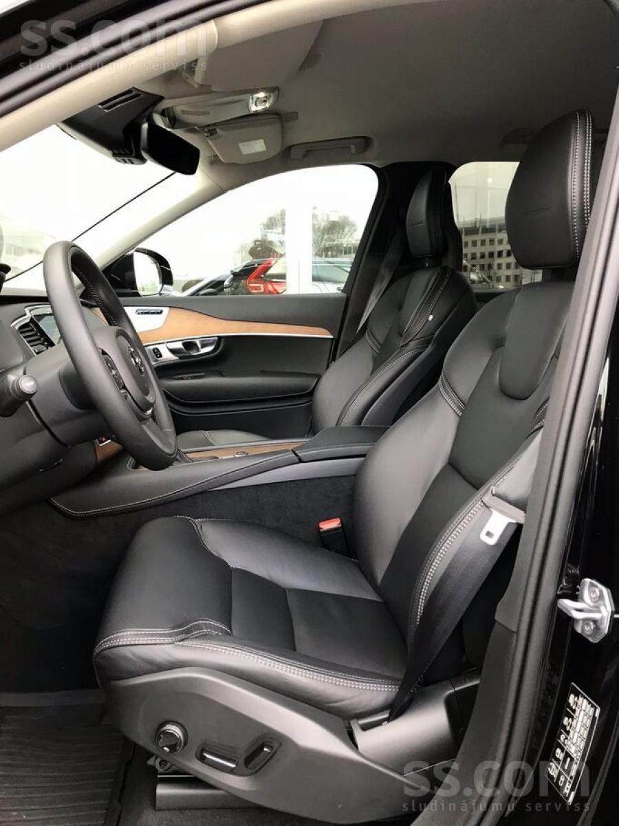 Black Volvo XC90 2018 in Riga, with an engine capacity of 2.00 L and mileage of 166 thousand km for 28000 €, photo 17 on AUTOMOTO.COM.LV