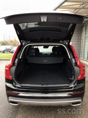 Black Volvo XC90 2018 in Riga, with an engine capacity of 2.00 L and mileage of 166 thousand km for 28000 €, photo 19 on AUTOMOTO.COM.LV