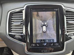 Black Volvo XC90 2018 in Taurage, with an engine capacity of 1.97 L and mileage of 269 thousand km for 14800 €, photo 11 on AUTOMOTO.COM.LV