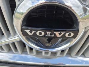 Black Volvo XC90 2018 in Taurage, with an engine capacity of 1.97 L and mileage of 269 thousand km for 14800 €, photo 12 on AUTOMOTO.COM.LV