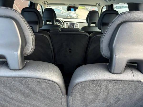 Black Volvo XC90 2018 in Riga, with an engine capacity of 2.00 L and mileage of 238 thousand km for 18650 €, photo 10 on AUTOMOTO.COM.LV