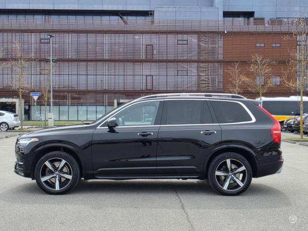 Volvo XC90 2018 in Klaipeda on AUTOMOTO.COM.LV Black Volvo XC90 2018 in Klaipeda, with an engine capacity of 1.97 L and mileage of 134 thousand km for 23100 €, photo 7 on AUTOMOTO.COM.LV