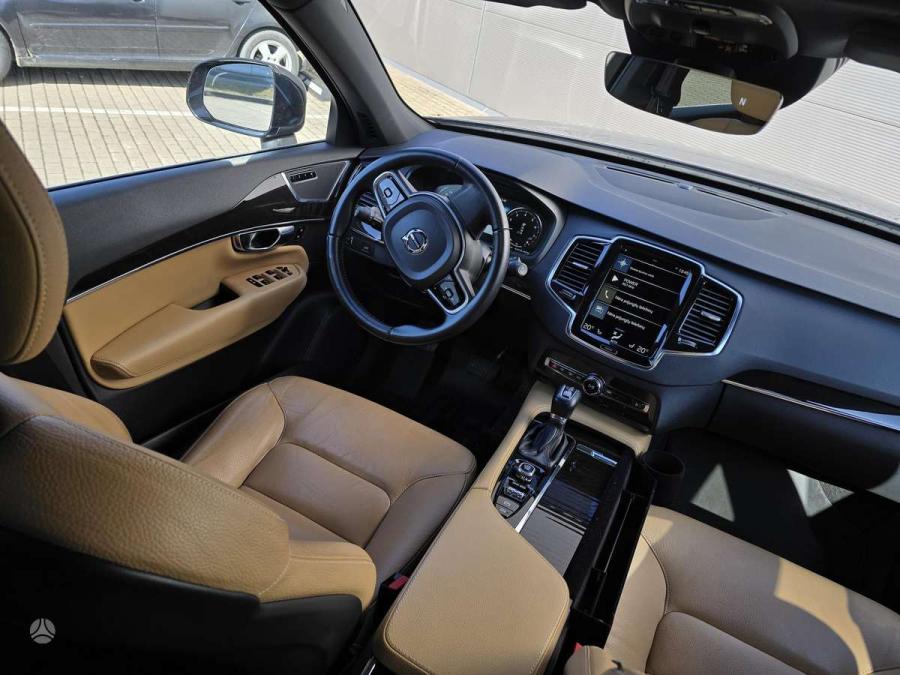 Black Volvo XC90 2018 in Klaipeda, with an engine capacity of 1.97 L and mileage of 134 thousand km for 23100 €, photo 24 on AUTOMOTO.COM.LV