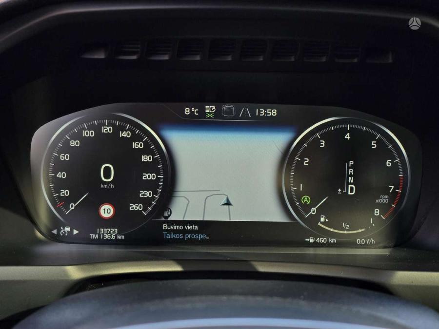 Black Volvo XC90 2018 in Klaipeda, with an engine capacity of 1.97 L and mileage of 134 thousand km for 23100 €, photo 30 on AUTOMOTO.COM.LV