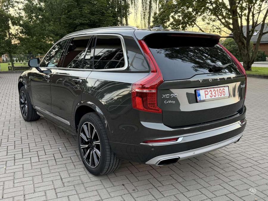 Black Volvo XC90 2018 in Sakiai, with an engine capacity of 1.97 L and mileage of 177 thousand km for 23000 €, photo 6 on AUTOMOTO.COM.LV