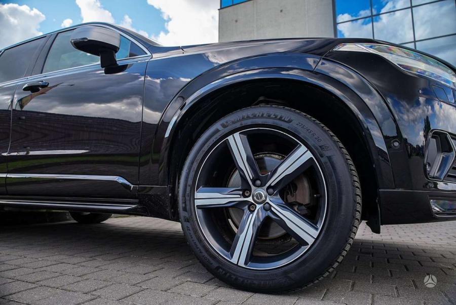 Melns Volvo XC90 2018 Marijampole, ar dzinēja tilpumu 1.97 L un nobraukumu 221 tūkst. km par 24950 €, foto 6 vietnē AUTOMOTO.COM.LV