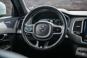 Melns Volvo XC90 2018 Marijampole, ar dzinēja tilpumu 1.97 L un nobraukumu 221 tūkst. km par 24950 €, foto 17 vietnē AUTOMOTO.COM.LV