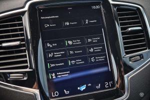 Melns Volvo XC90 2018 Marijampole, ar dzinēja tilpumu 1.97 L un nobraukumu 221 tūkst. km par 24950 €, foto 21 vietnē AUTOMOTO.COM.LV