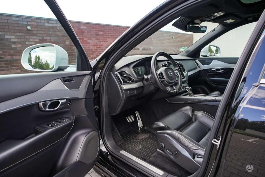 Melns Volvo XC90 2018 Marijampole, ar dzinēja tilpumu 1.97 L un nobraukumu 221 tūkst. km par 24950 €, foto 26 vietnē AUTOMOTO.COM.LV