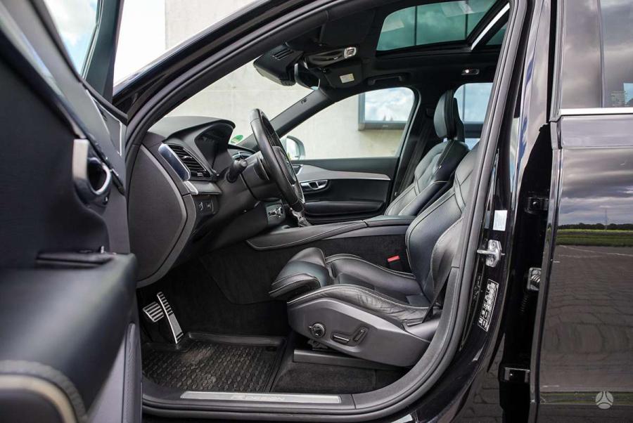 Melns Volvo XC90 2018 Marijampole, ar dzinēja tilpumu 1.97 L un nobraukumu 221 tūkst. km par 24950 €, foto 28 vietnē AUTOMOTO.COM.LV