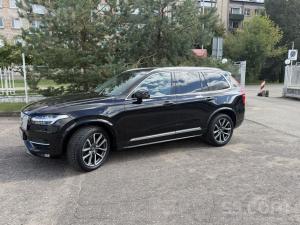 Black Volvo XC90 2018 in Daugavpils, with an engine capacity of 2.00 L and mileage of 204 thousand km for 25900 €, photo 3 on AUTOMOTO.COM.LV