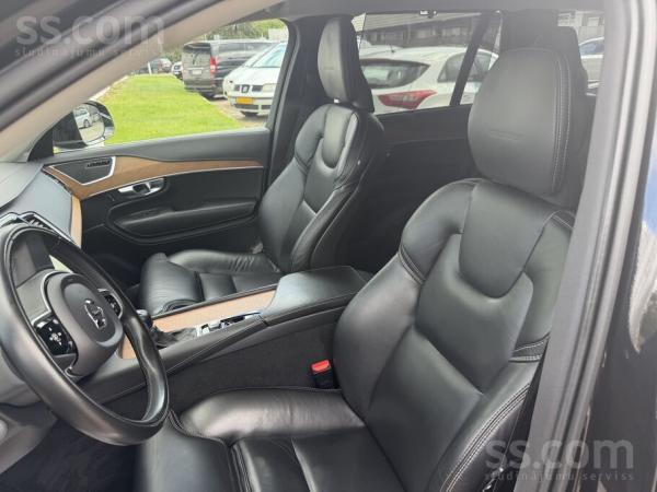 Black Volvo XC90 2018 in Daugavpils, with an engine capacity of 2.00 L and mileage of 204 thousand km for 25900 €, photo 6 on AUTOMOTO.COM.LV