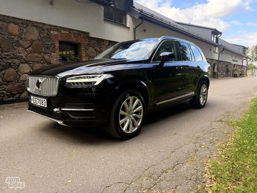 Melns Volvo XC90 2018 Panevēža, ar dzinēja tilpumu 2.00 L un nobraukumu 293 tūkst. km par 25500 €, foto 1 vietnē AUTOMOTO.COM.LV