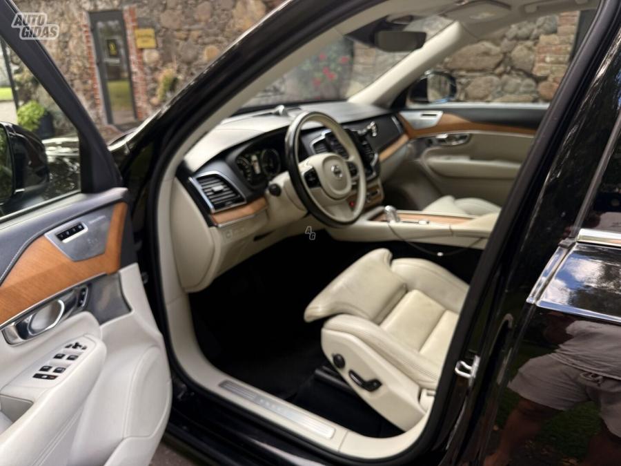 Melns Volvo XC90 2018 Panevēža, ar dzinēja tilpumu 2.00 L un nobraukumu 293 tūkst. km par 25500 €, foto 13 vietnē AUTOMOTO.COM.LV