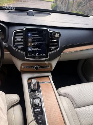 Melns Volvo XC90 2018 Panevēža, ar dzinēja tilpumu 2.00 L un nobraukumu 293 tūkst. km par 25500 €, foto 14 vietnē AUTOMOTO.COM.LV