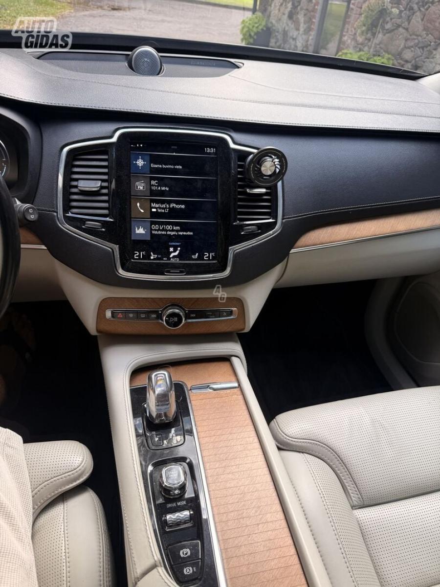 Melns Volvo XC90 2018 Panevēža, ar dzinēja tilpumu 2.00 L un nobraukumu 293 tūkst. km par 25500 €, foto 14 vietnē AUTOMOTO.COM.LV