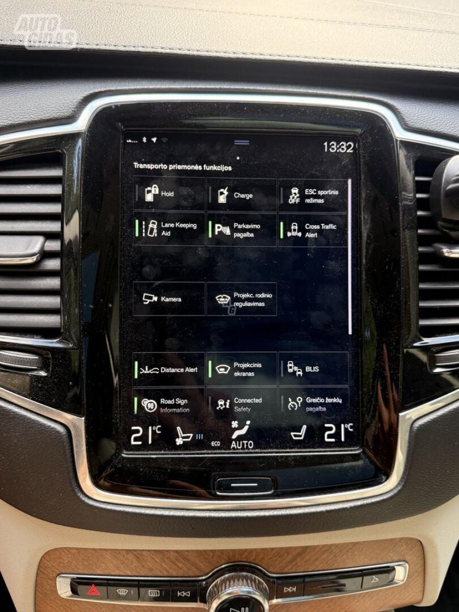 Melns Volvo XC90 2018 Panevēža, ar dzinēja tilpumu 2.00 L un nobraukumu 293 tūkst. km par 25500 €, foto 19 vietnē AUTOMOTO.COM.LV