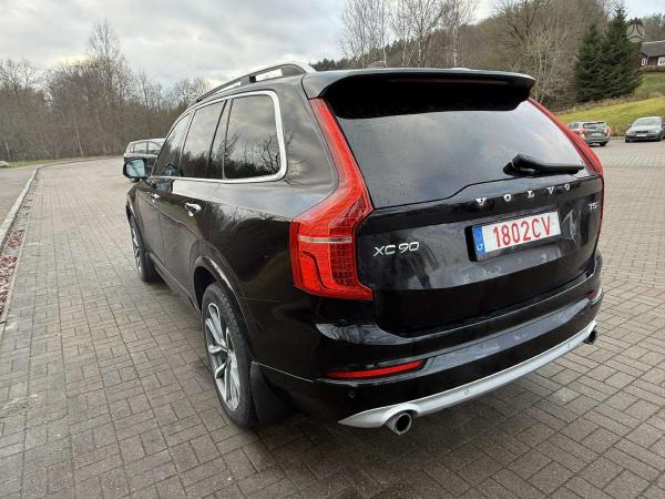 Melns Volvo XC90 2019 Viļņa, ar dzinēja tilpumu 1.97 L un nobraukumu 158 tūkst. km par 23900 €, foto 5 vietnē AUTOMOTO.COM.LV