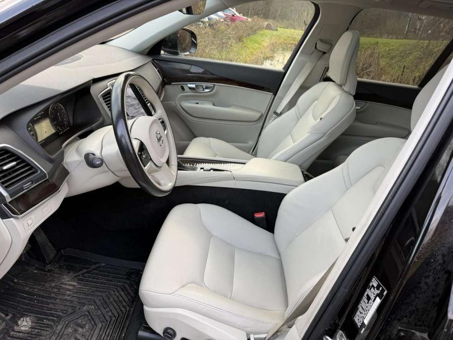 Melns Volvo XC90 2019 Viļņa, ar dzinēja tilpumu 1.97 L un nobraukumu 158 tūkst. km par 23900 €, foto 9 vietnē AUTOMOTO.COM.LV