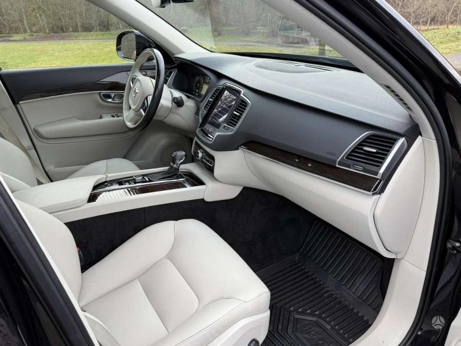 Melns Volvo XC90 2019 Viļņa, ar dzinēja tilpumu 1.97 L un nobraukumu 158 tūkst. km par 23900 €, foto 10 vietnē AUTOMOTO.COM.LV