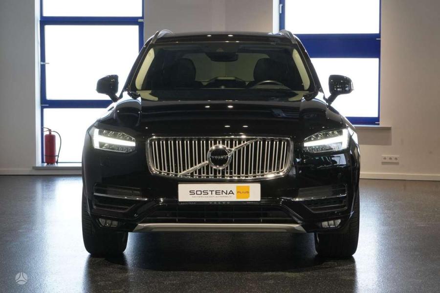 Melns Volvo XC90 2019 Viļņa, ar dzinēja tilpumu 1.97 L un nobraukumu 92 tūkst. km par 34450 €, foto 4 vietnē AUTOMOTO.COM.LV