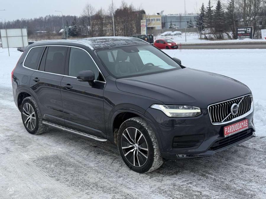Black Volvo XC90 2019 in Panevezys, with an engine capacity of 1.97 L and mileage of 192 thousand km for 26500 €, photo 12 on AUTOMOTO.COM.LV