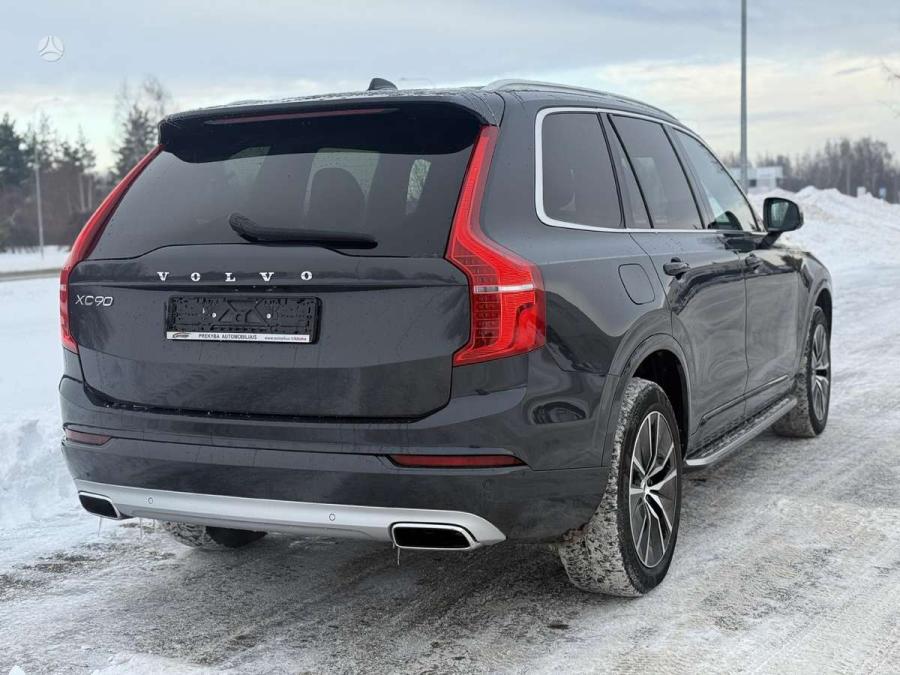 Black Volvo XC90 2019 in Panevezys, with an engine capacity of 1.97 L and mileage of 192 thousand km for 26500 €, photo 19 on AUTOMOTO.COM.LV