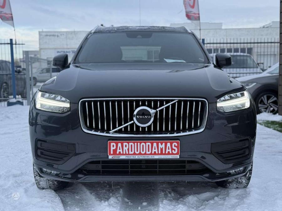 Black Volvo XC90 2019 in Panevezys, with an engine capacity of 1.97 L and mileage of 192 thousand km for 26500 €, photo 23 on AUTOMOTO.COM.LV