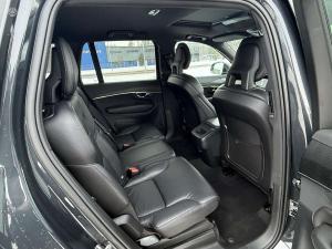 Black Volvo XC90 2019 in Panevezys, with an engine capacity of 1.97 L and mileage of 192 thousand km for 26500 €, photo 28 on AUTOMOTO.COM.LV