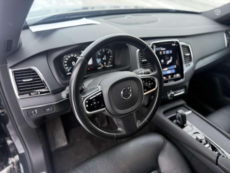 Black Volvo XC90 2019 in Panevezys, with an engine capacity of 1.97 L and mileage of 192 thousand km for 26500 €, photo 32 on AUTOMOTO.COM.LV