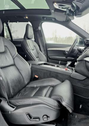 Melns Volvo XC90 2019 Tauragė, ar dzinēja tilpumu 2.00 L un nobraukumu 181 tūkst. km par 25900 €, foto 24 vietnē AUTOMOTO.COM.LV